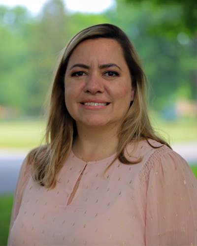 Mynhardt receives PALNI’s Open Educator Award - Hanover College